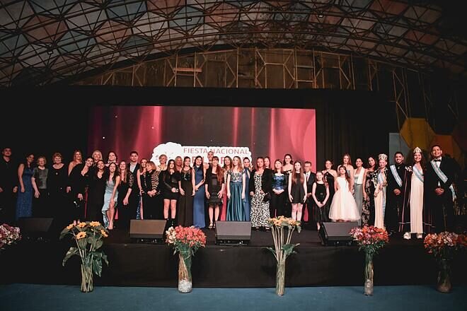 La Fiesta Nacional de la Flor realizó una gala para homenajear a ...